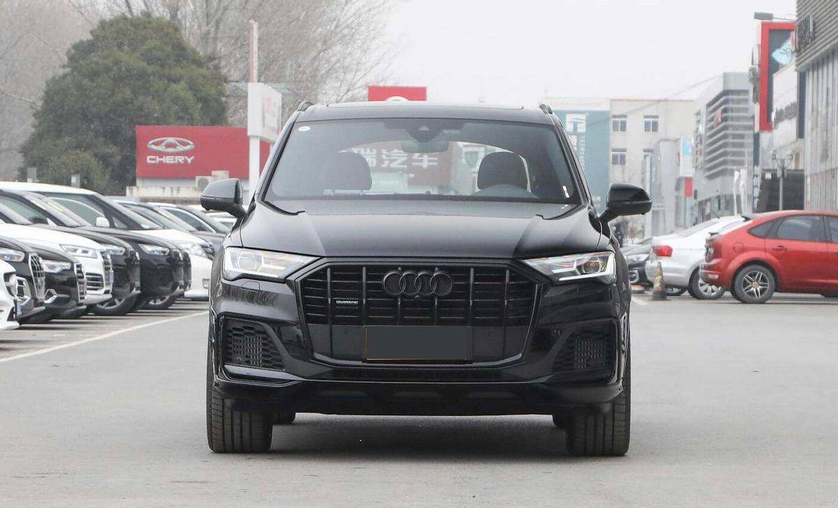 实拍奥迪Q7，2.0T爆发265马力，全系8AT带四驱，为何不火？_搜狐汽车_搜狐网