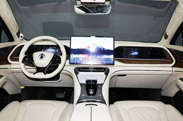 最高续航702公里 腾势N7售30.18万元起_搜狐汽车_搜狐网