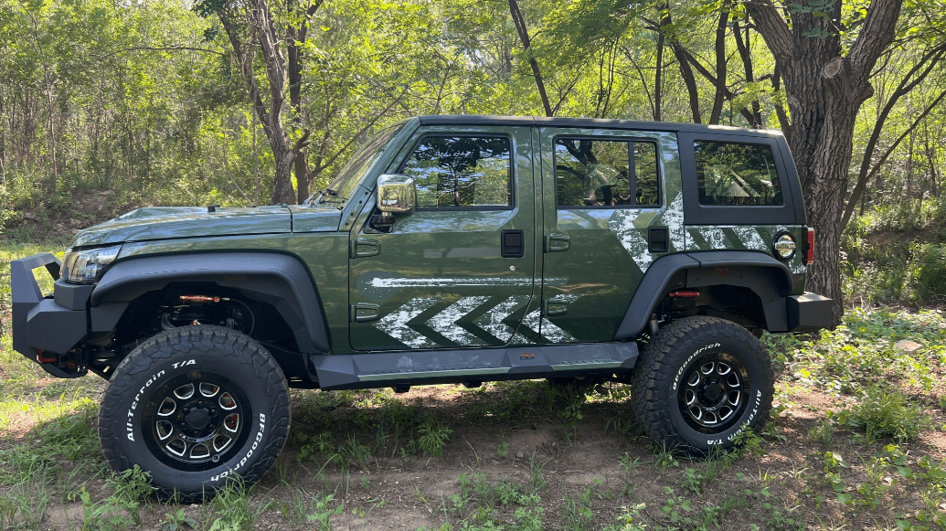 现款售价26.99万，2024款北京BJ40雨林穿越版亮相，搭载2.3T动力_搜狐汽车_搜狐网