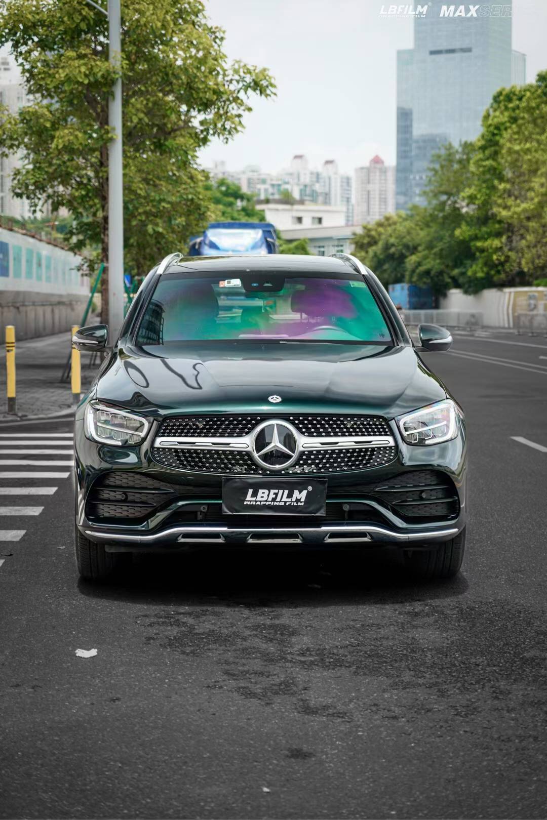 奔驰GLC300L-LB改色膜原厂漆祖母石绿，最高级的绿色_搜狐汽车_搜狐网