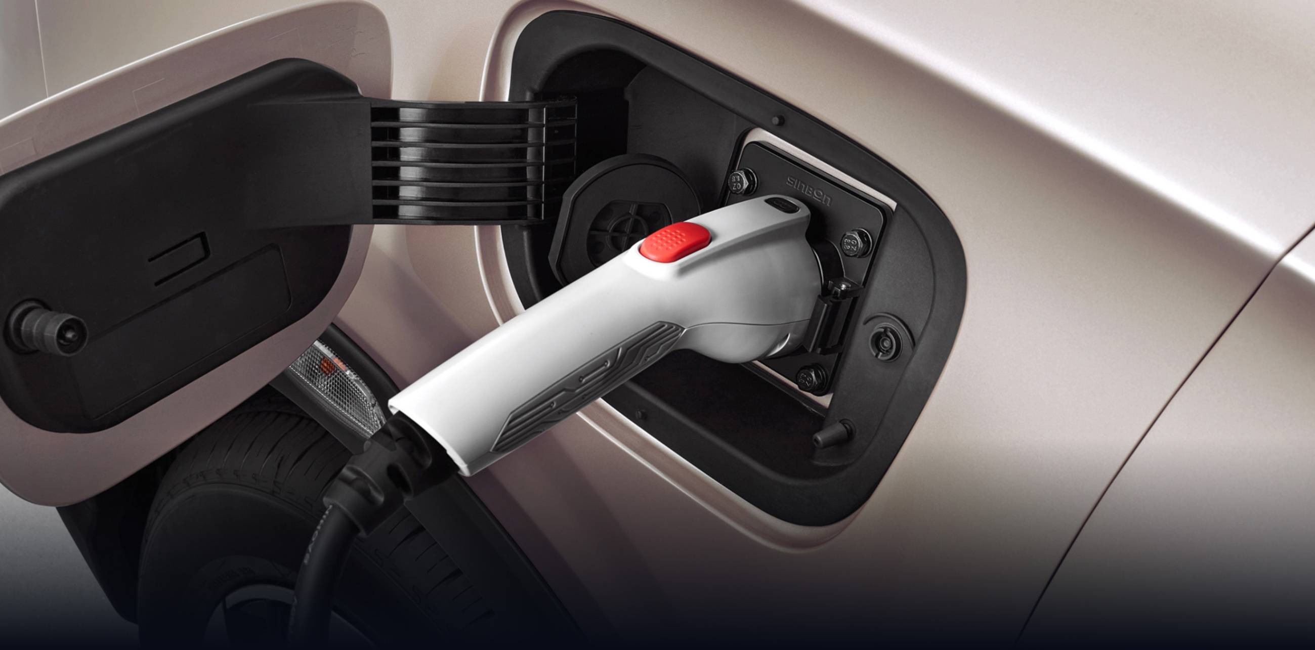 哪吒AYA上市，7.38万元起售，首推401 Lite版纯电续航401km_搜狐汽车_搜狐网