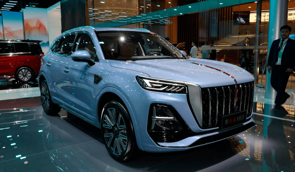 配2.0T+8AT，新款红旗HS5起售价18.38万，值得入手吗_搜狐汽车_搜狐网