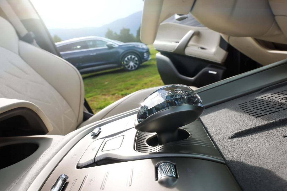 云辇C+DM-p，超级混动腾势N8上市，31.98万起_搜狐汽车_搜狐网