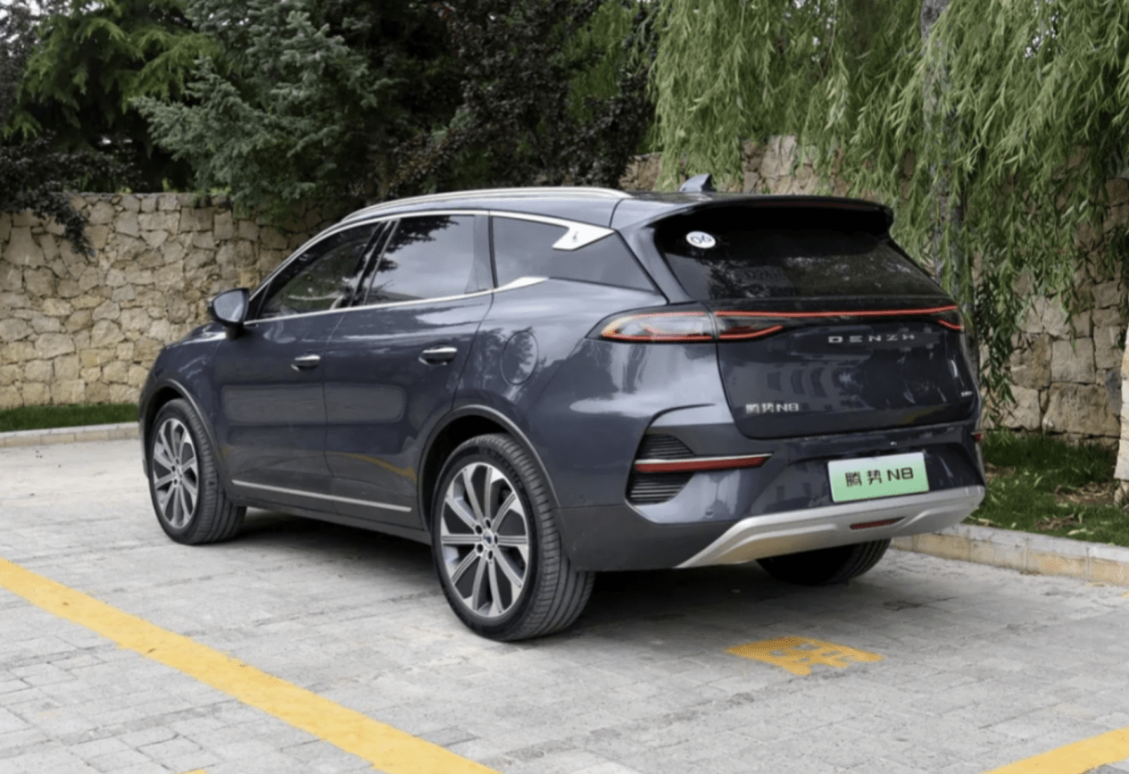 30多万预算买中大型混动SUV，腾势N8和理想L8该怎么选？_搜狐汽车_搜狐网