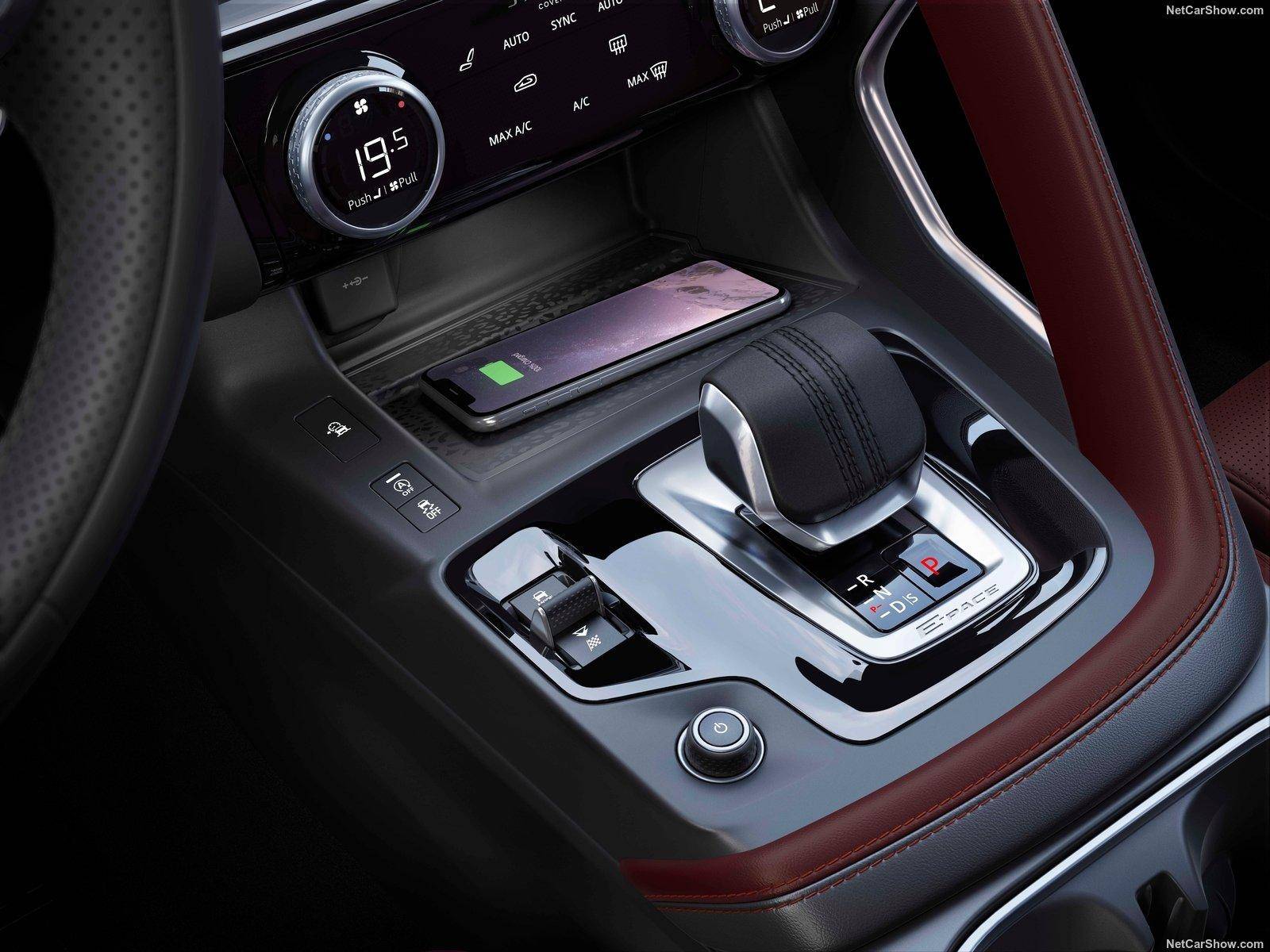 1.5T/2.0T两种动力 新款捷豹E-PACE有望成都车展亮相_搜狐汽车_搜狐网