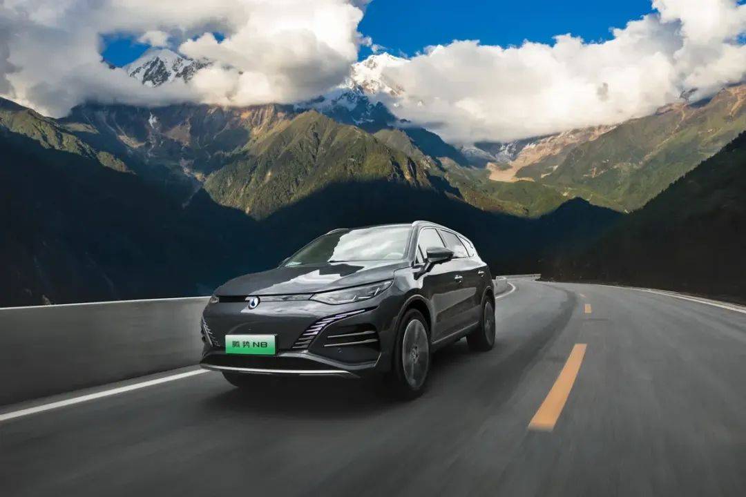 云辇-C、DM-p加持，31.98万起的7座SUV，腾势N8能不能火？_搜狐汽车_搜狐网