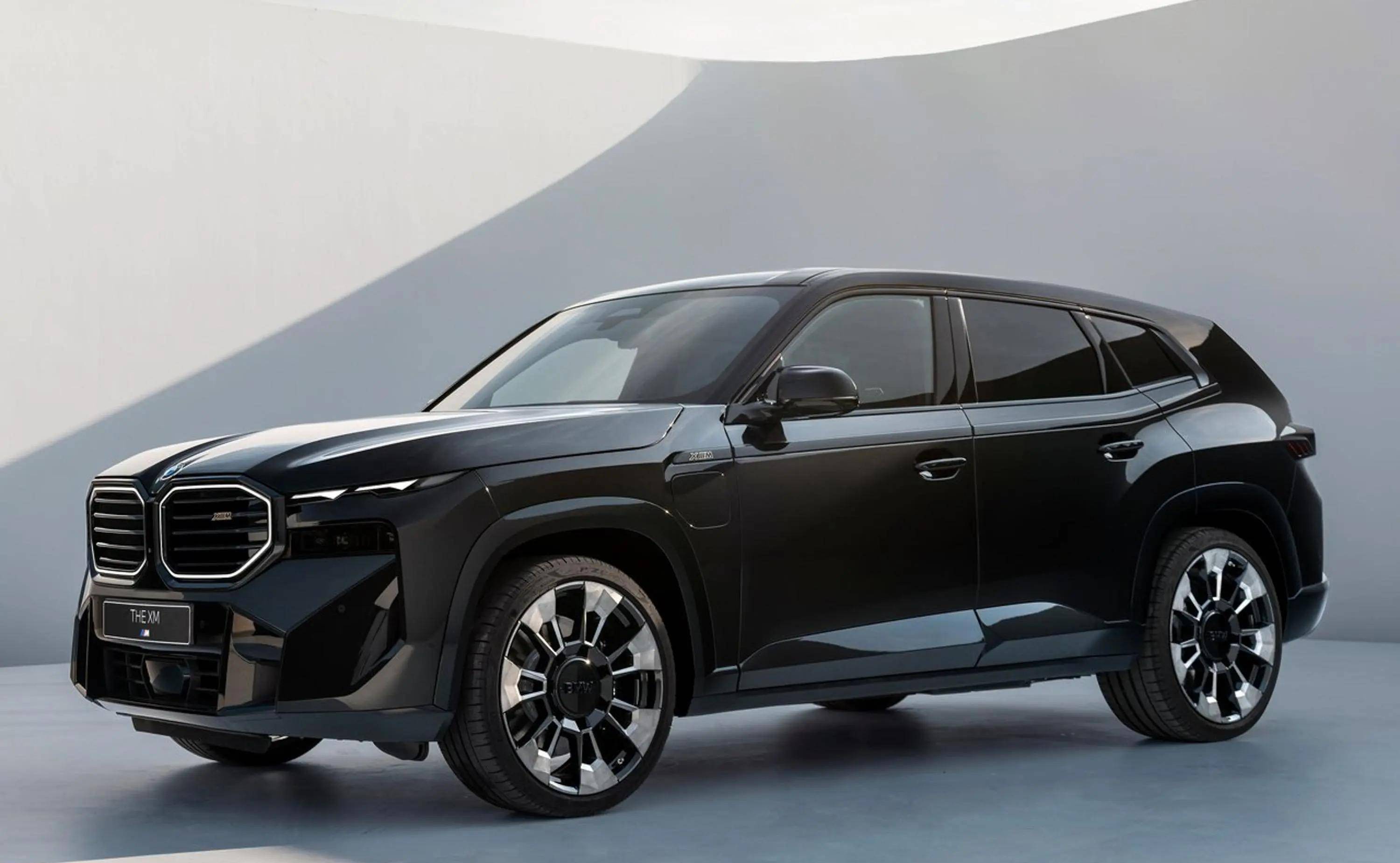 宝马的旗舰SUV，V8带490匹马力，大5座空间，能4.3s破百_搜狐汽车_搜狐网