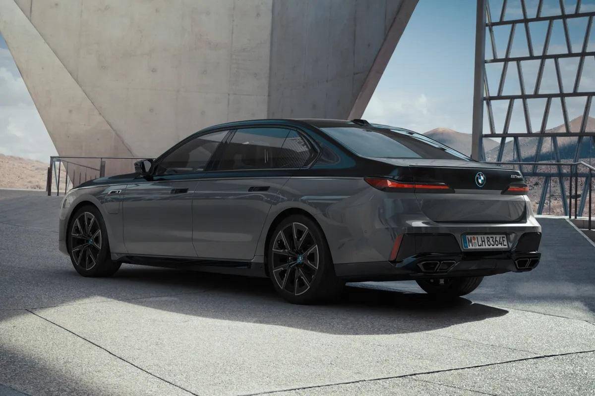 搭载3.0T插混系统 宝马M760Le通过国六b认证 对标奔驰S 450 e L_搜狐汽车_搜狐网