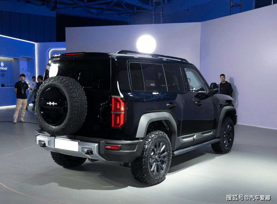 比亚迪又推出硬派SUV，搭载双电机+3把锁，续航1200km_搜狐汽车_搜狐网