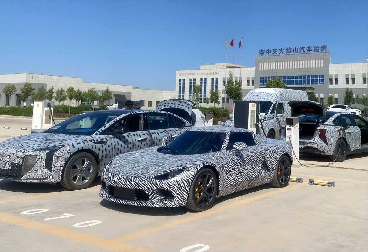 纯电小跑车SC01谍照曝光 预估售价不超30万元_搜狐汽车_搜狐网