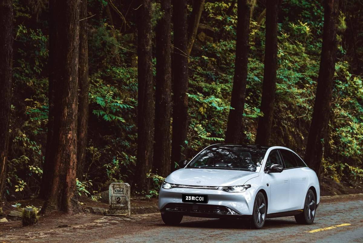 SL03改款上市，新能源市场竞争加剧，15万的零跑C01还够看吗？_搜狐汽车_搜狐网