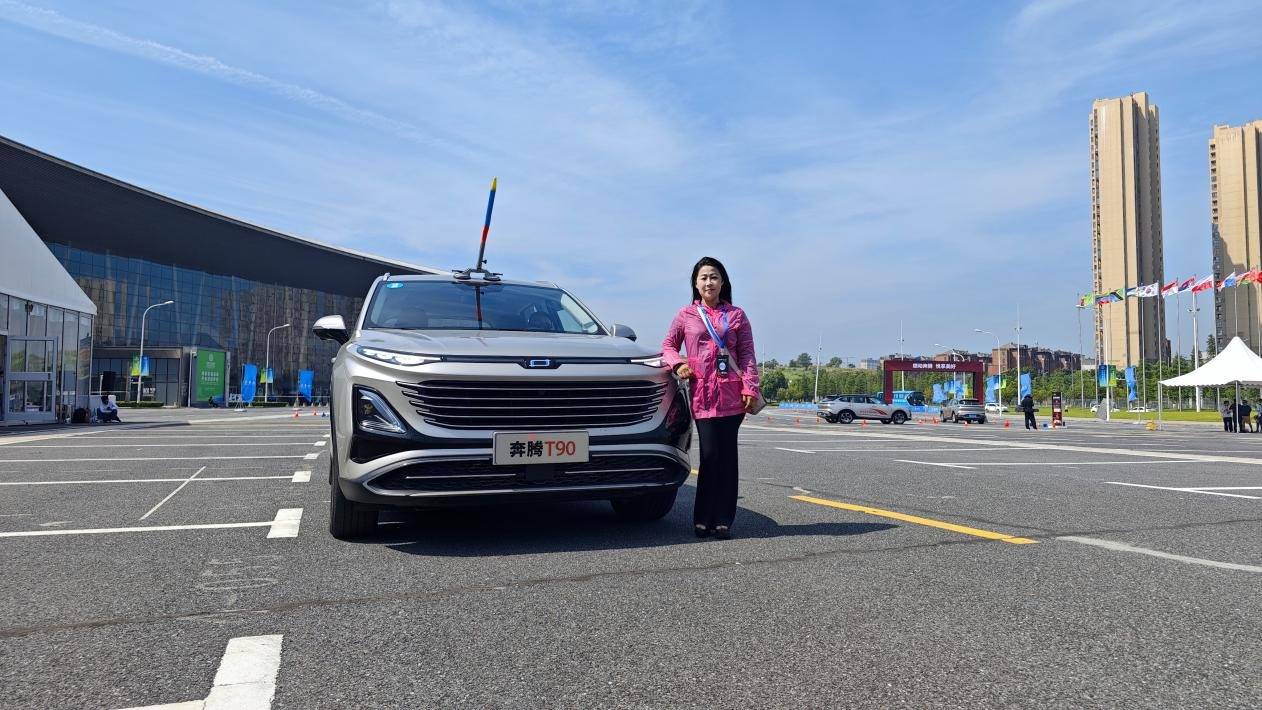 试驾官丨评测奔腾T90，2.0T+8AT快准狠，同价位最佳？_搜狐汽车_搜狐网
