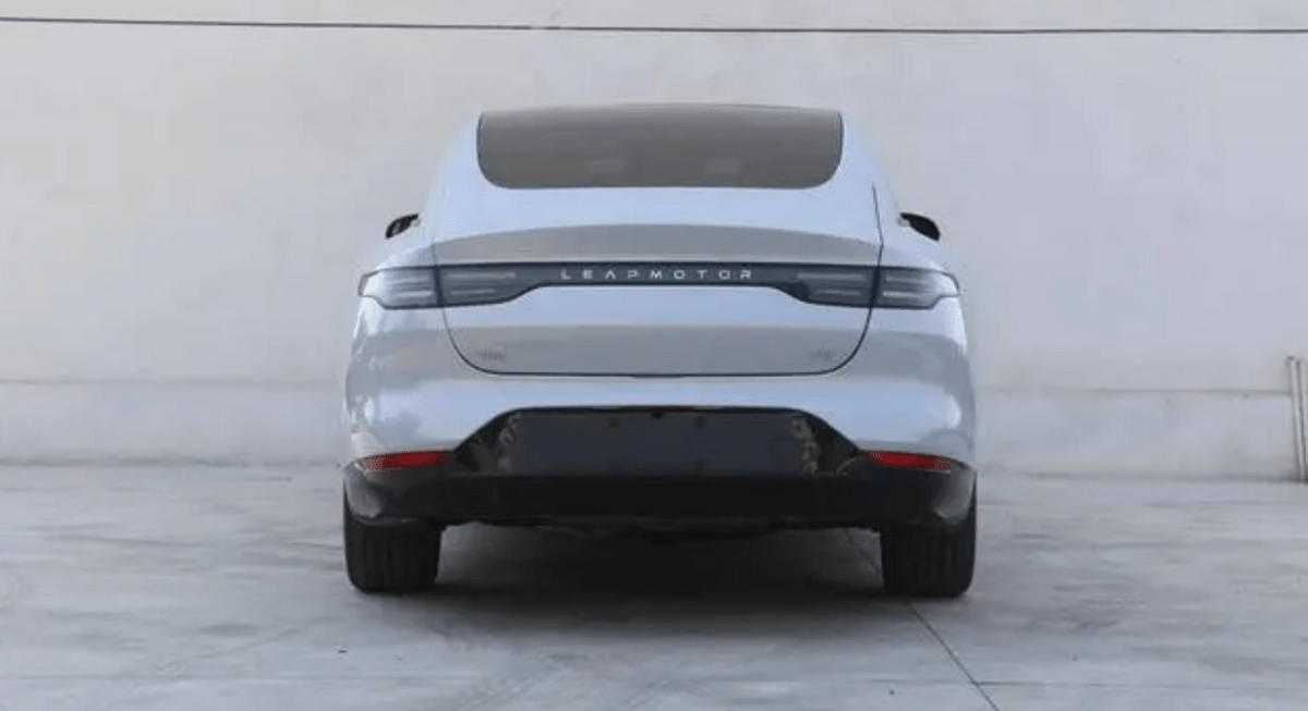 零跑C01增程即将上市，能卷动海豹DM-i和深蓝SL03吗？_搜狐汽车_搜狐网