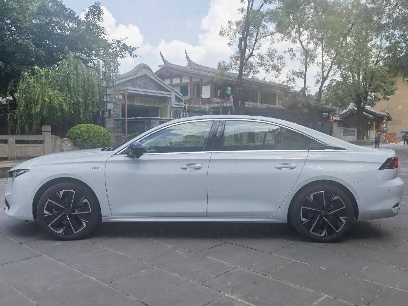 法系车最后的希望！新款标致508L实拍，造型时尚运动，全系8AT_搜狐汽车_搜狐网