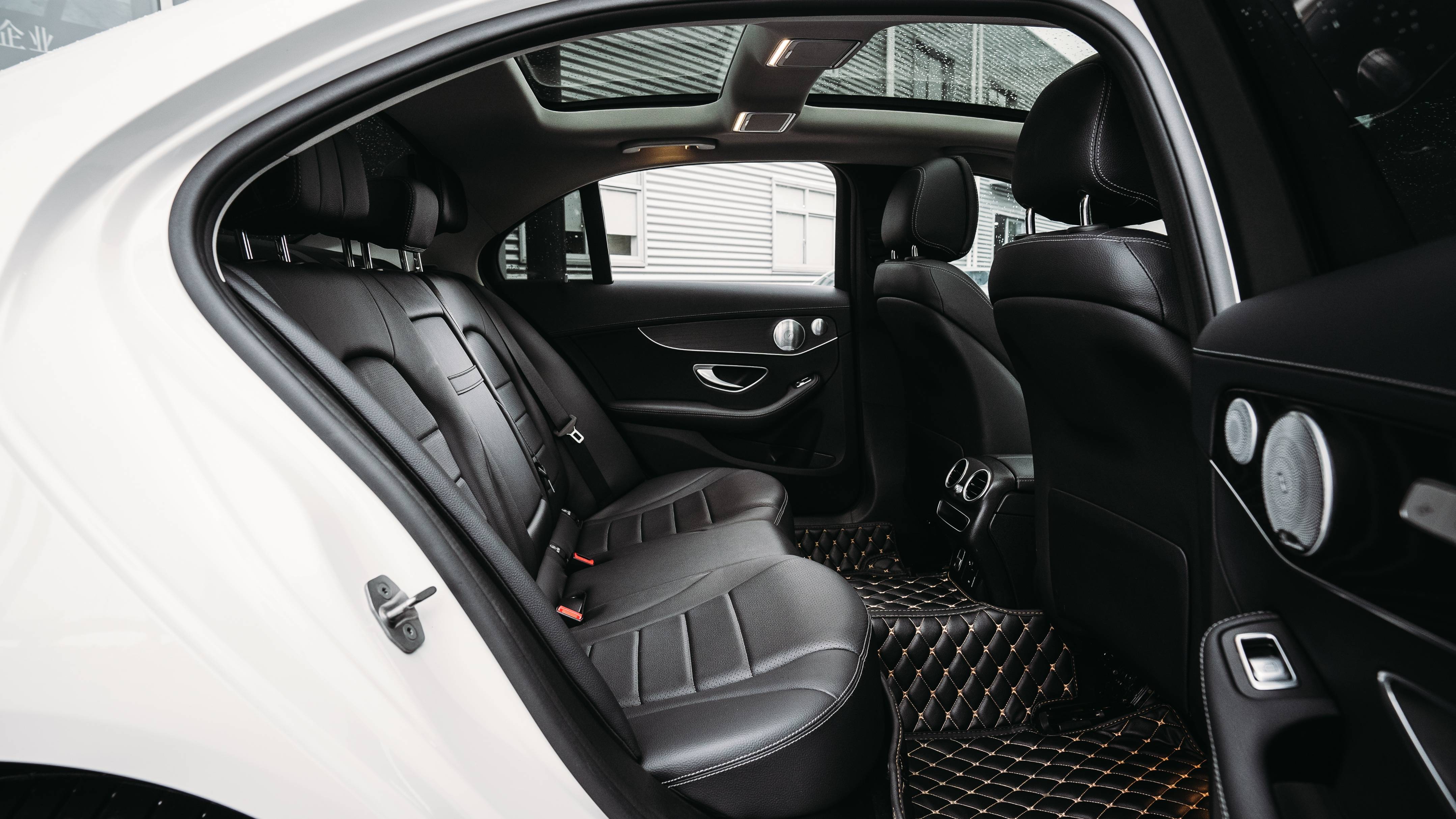 奔驰C级 C260L：“C”位出道，开出去就是一道时尚的风景线！_搜狐汽车_搜狐网