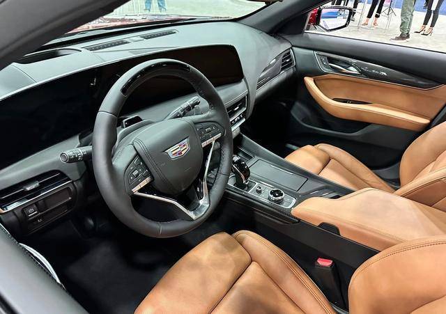 大联屏正式登场，全新一代凯迪拉克CT5亮相，新增1.5T_搜狐汽车_搜狐网