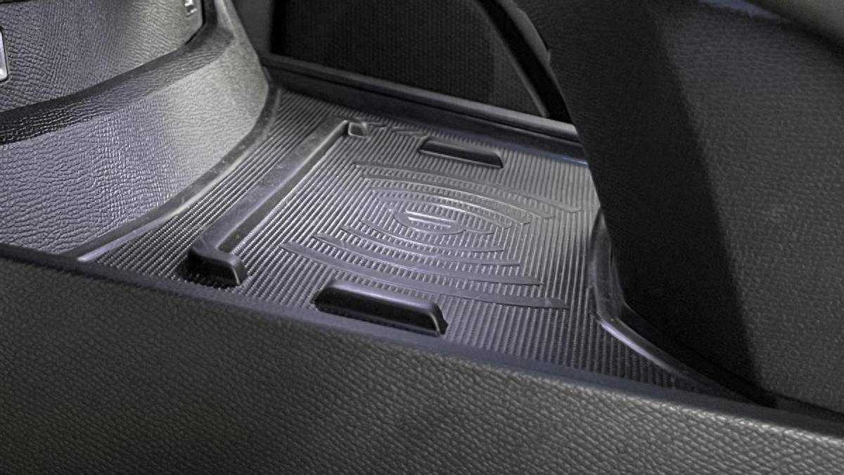 全方位解读标致508L，AR实景导航+夜视系统，顶配售价20.77万_搜狐汽车_搜狐网