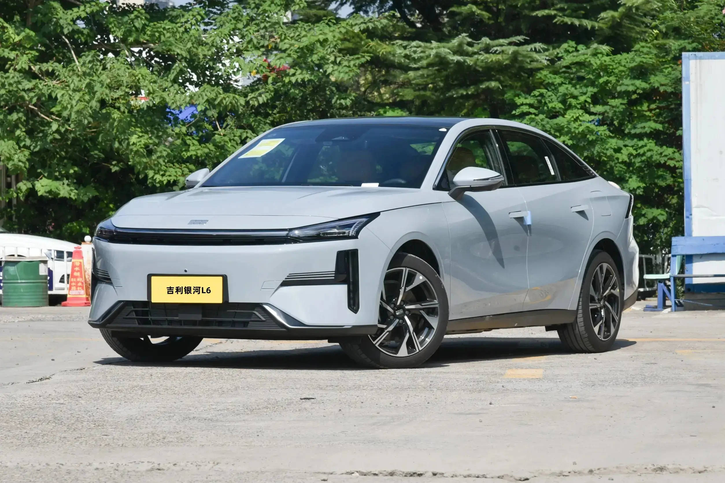 吉利银河L6正式上市，纯电续航60/125公里，售价11.58-14.98万元_搜狐汽车_搜狐网