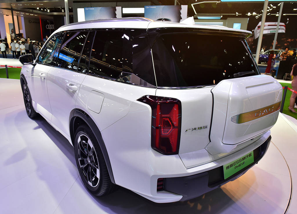 传祺ES9预售22.98万起 快来尝尝插混旗舰SUV_搜狐汽车_搜狐网