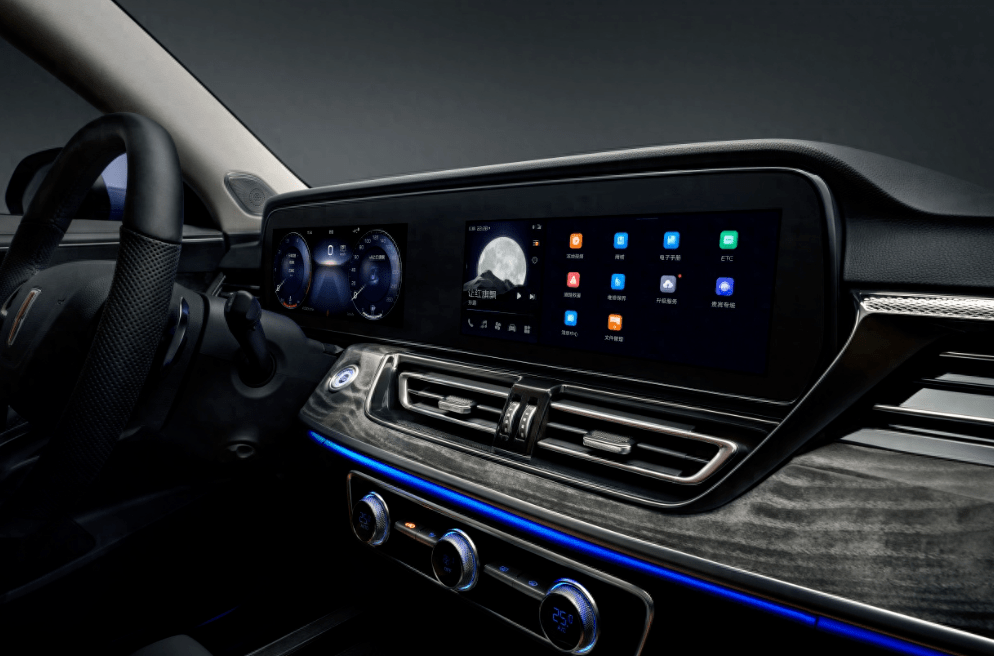 豪华再上新台阶，配2.0T+8AT，红旗HS5将奢华与科技完美融合_搜狐汽车_搜狐网