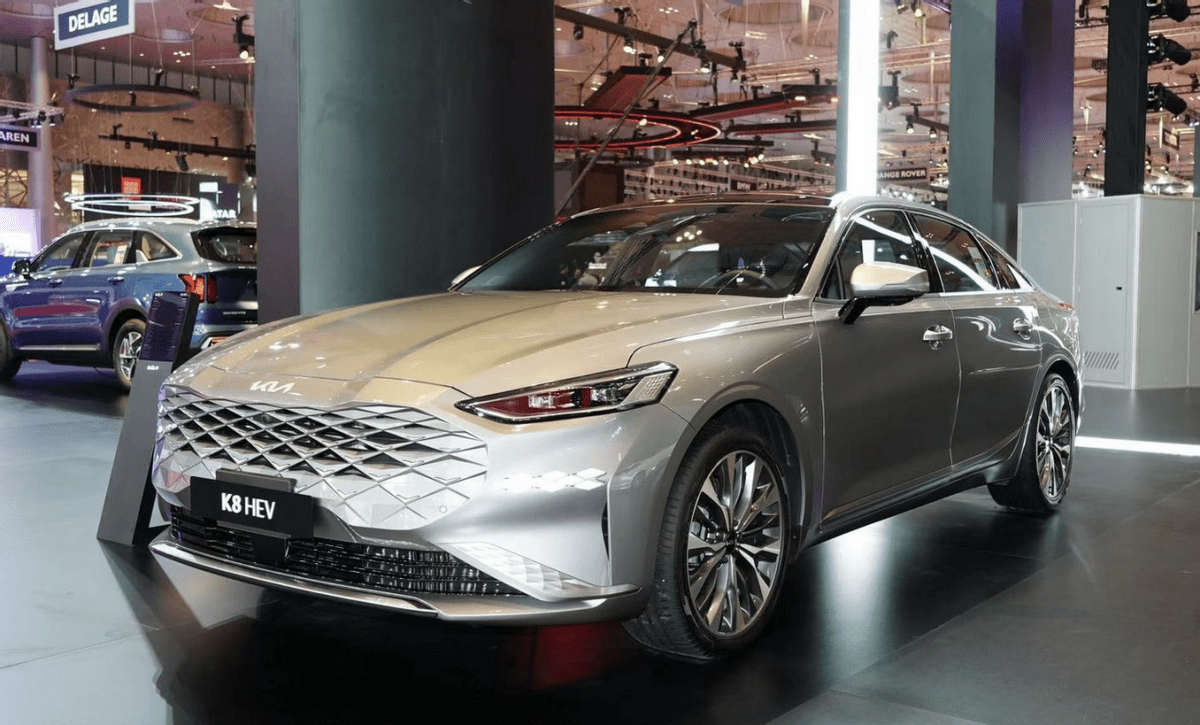 起亚K8亮相日内瓦车展，3.5L V6引擎，海外领先_搜狐汽车_搜狐网