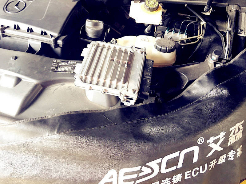 奔驰V260L 2.0T艾森刷ECU升级：动力变激进加速顺畅轻松无延迟！_搜狐汽车_搜狐网