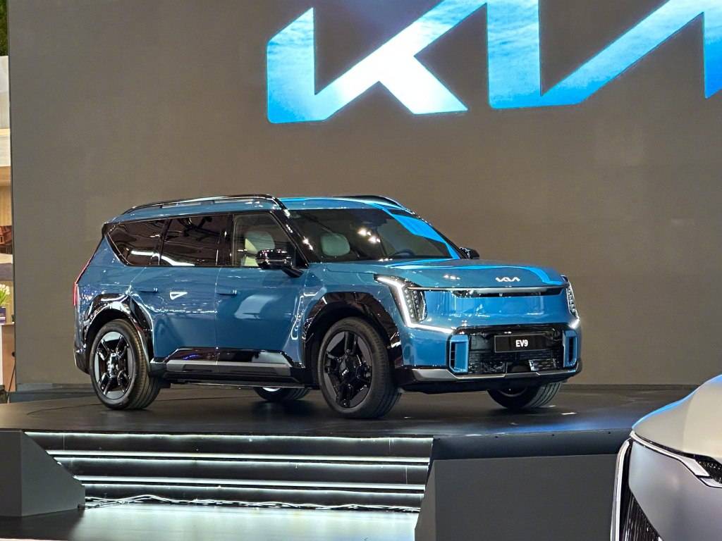 对标蔚来ES8！起亚EV9实车首发亮相_搜狐汽车_搜狐网