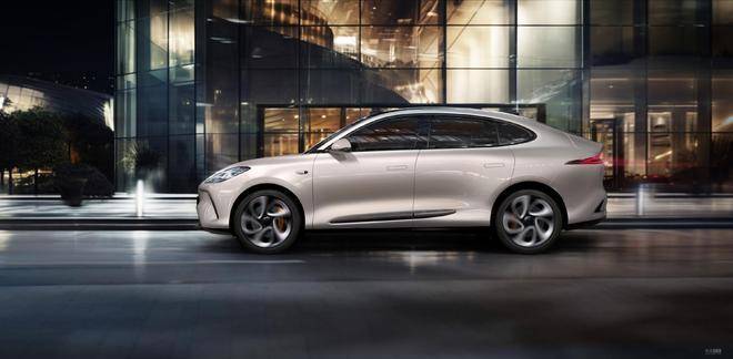 智己LS6将12日上市 5分钟补能200km 预售23万起_搜狐汽车_搜狐网