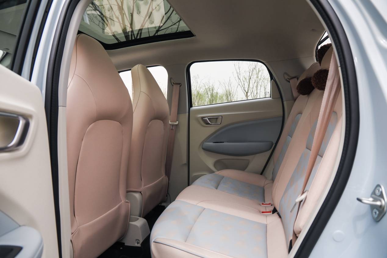 入门级纯电小车 选零跑T03还是Lumin？_搜狐汽车_搜狐网