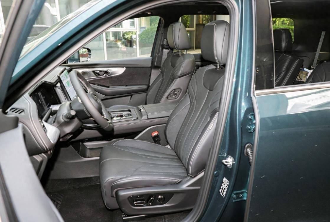 25万级插混SUV够大还省油 6人舒适跑长途 传祺ES9实拍导购_搜狐汽车_搜狐网