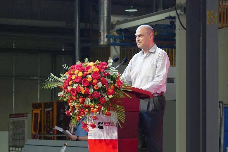 稳步推进零碳目标实现，康明斯完成收购佛吉亚商用车后处理部分业务_搜狐汽车_搜狐网