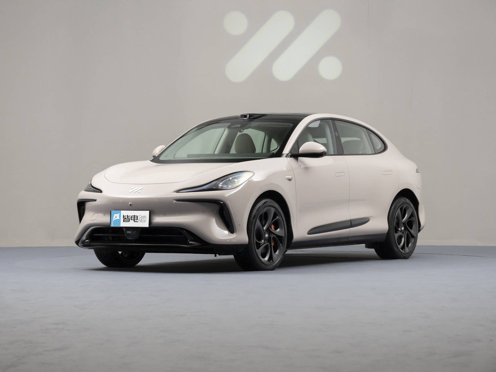 限时21.49万起！智己LS6正式上市 3.48秒破百/875V高压平台_搜狐汽车_搜狐网