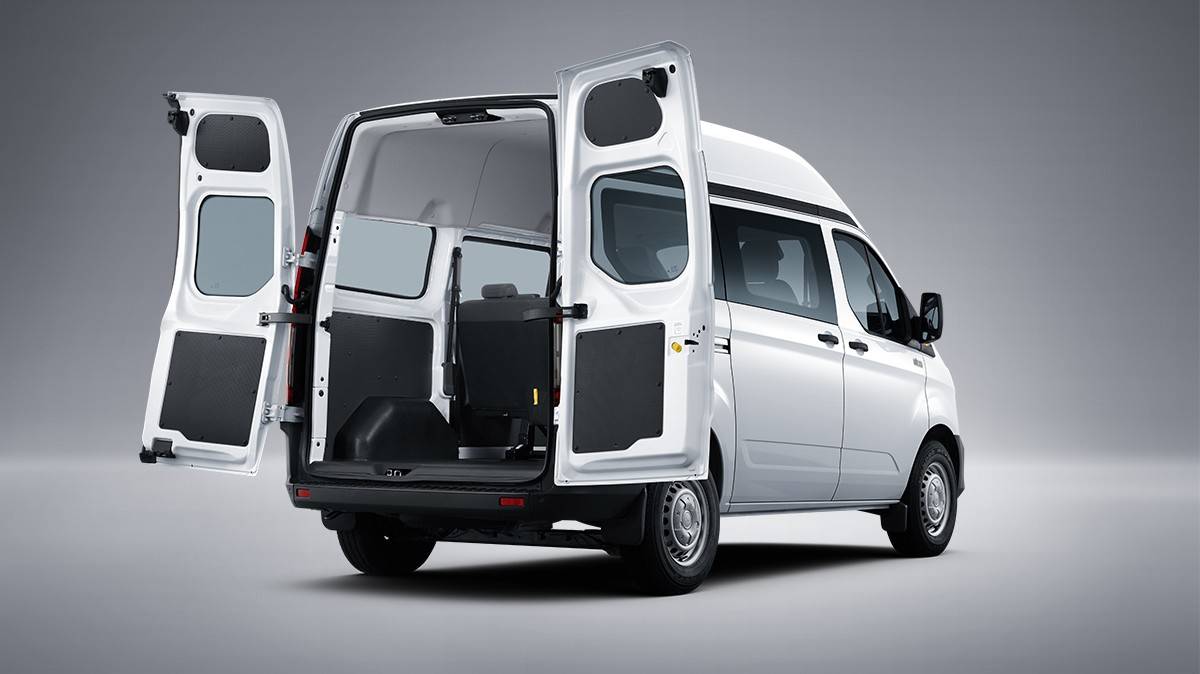 比完产品比价格，上汽大通新途V70对比福特全顺V362怎么买最划算？_搜狐汽车_搜狐网