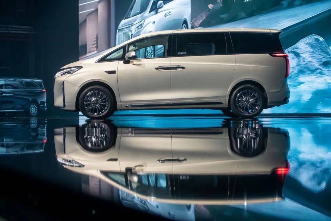 魏派高山MPV上市 售价33.58万元起_搜狐汽车_搜狐网