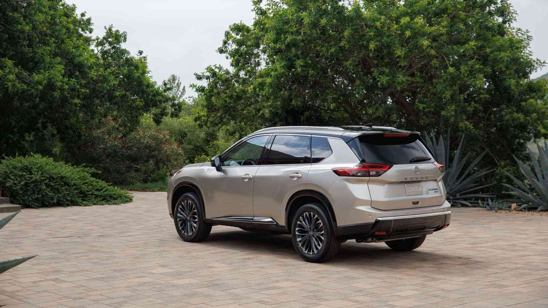 前脸小改/车机升级/谷歌应用/三缸机依旧，新款日产Rogue发布_搜狐汽车_搜狐网