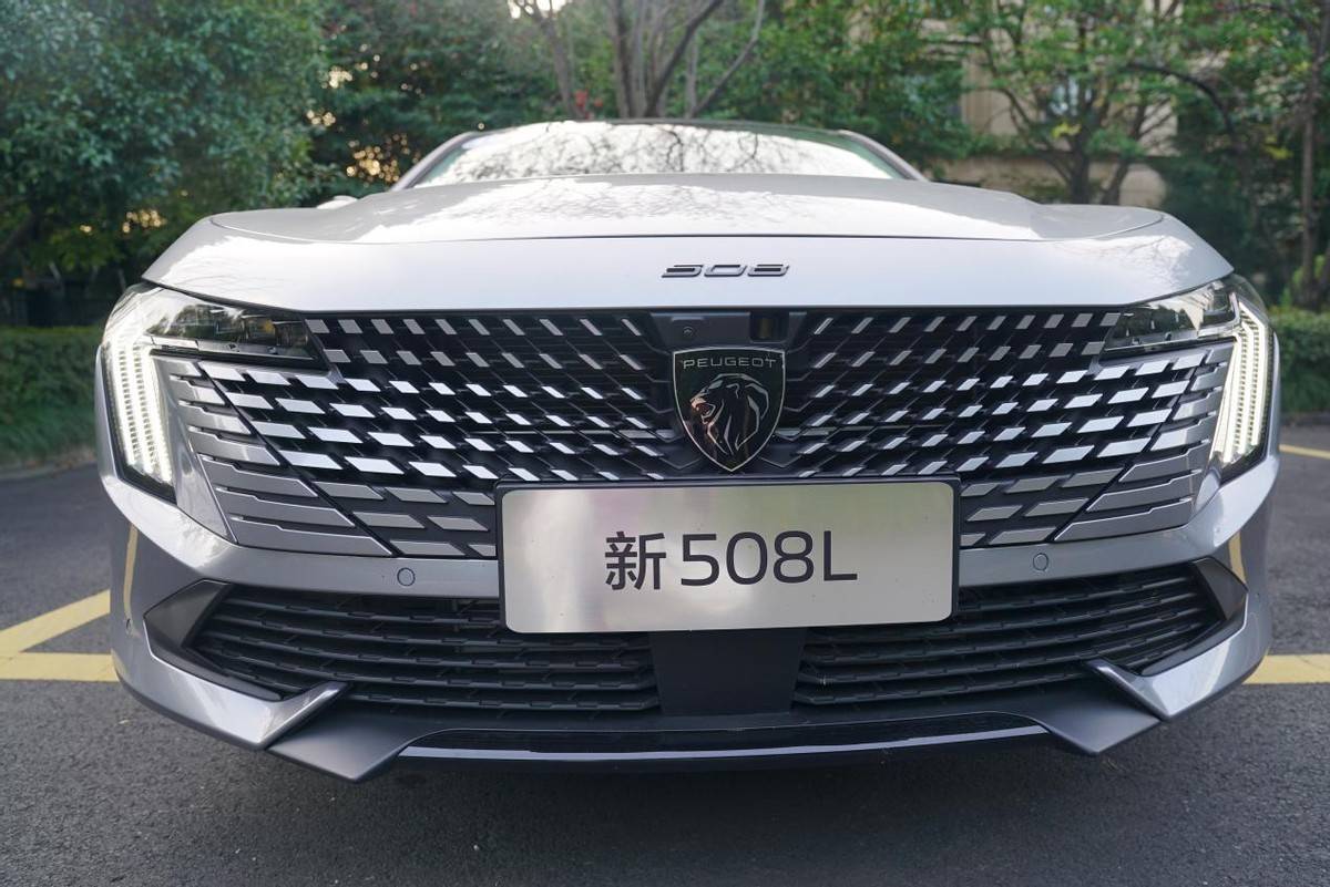 标配即旗舰！新款标致508L上市 售16.37万元起_搜狐汽车_搜狐网