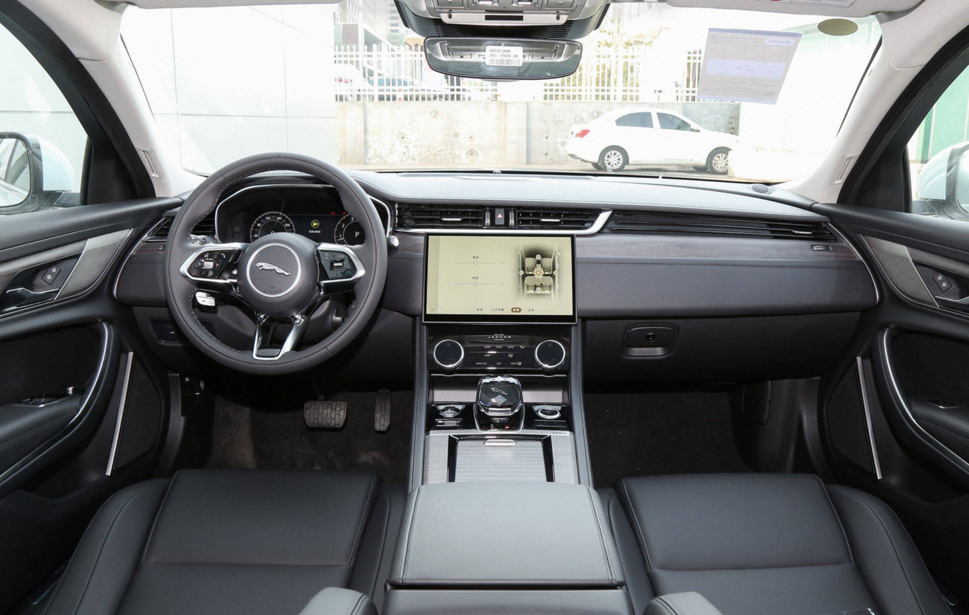 捷豹XFL“我都降价17万了！你们还想怎样”，凯迪拉克CT5“我呢”_搜狐汽车_搜狐网