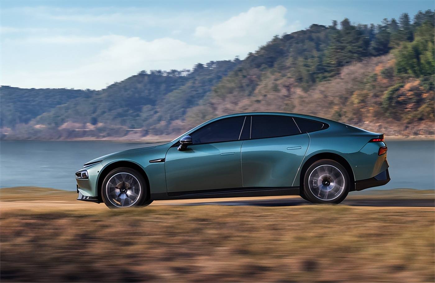 销售成绩一路走高，但整体量还是上不来，小鹏P7还有机会吗_搜狐汽车_搜狐网