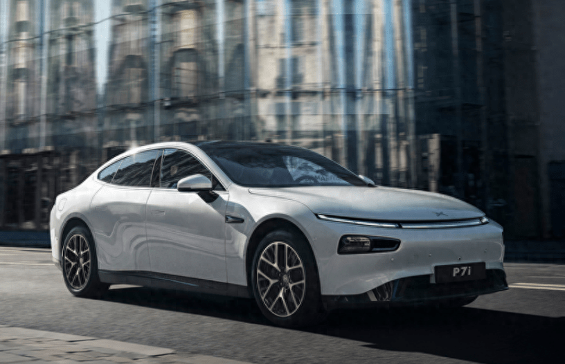 拉低入门售价！续航达550km，小鹏P7i 550版售22.39万元起_搜狐汽车_搜狐网