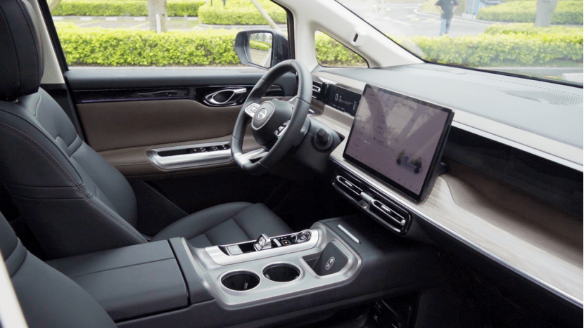 家用MPV绕不开的选择，说的就是传祺E8_搜狐汽车_搜狐网