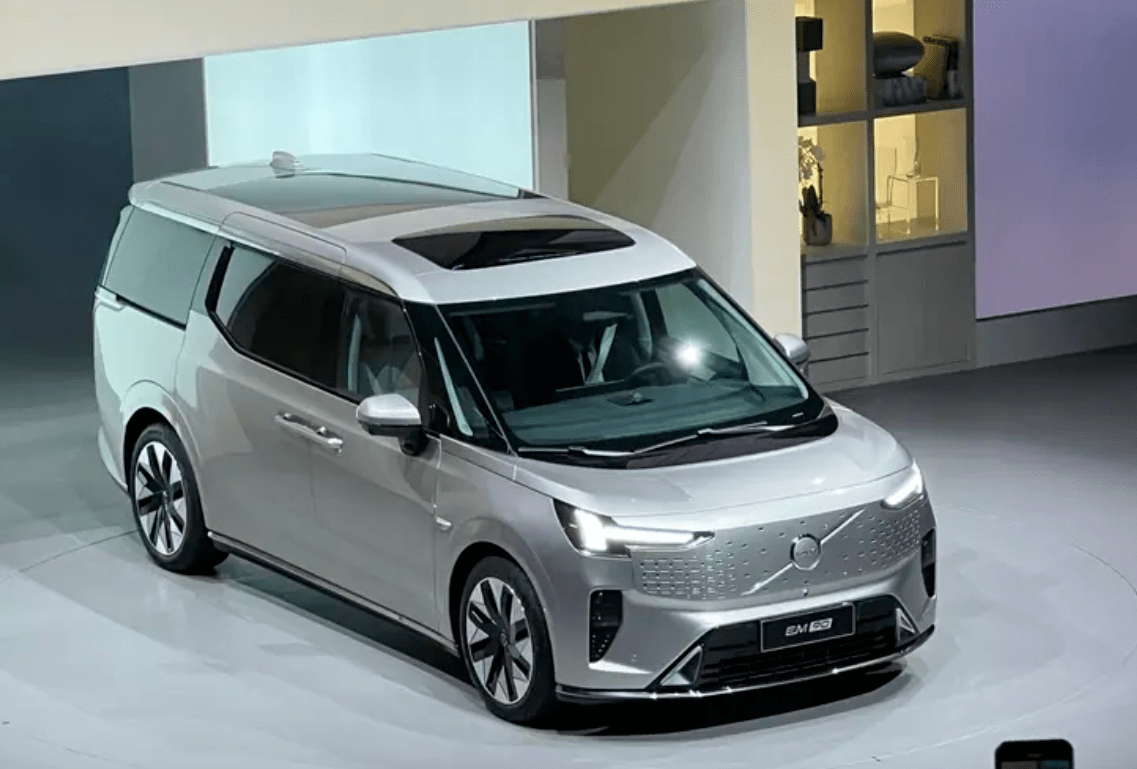 沃尔沃EM90上市，81.8万元起售，史上最贵纯电MPV实力如何？_搜狐汽车_搜狐网