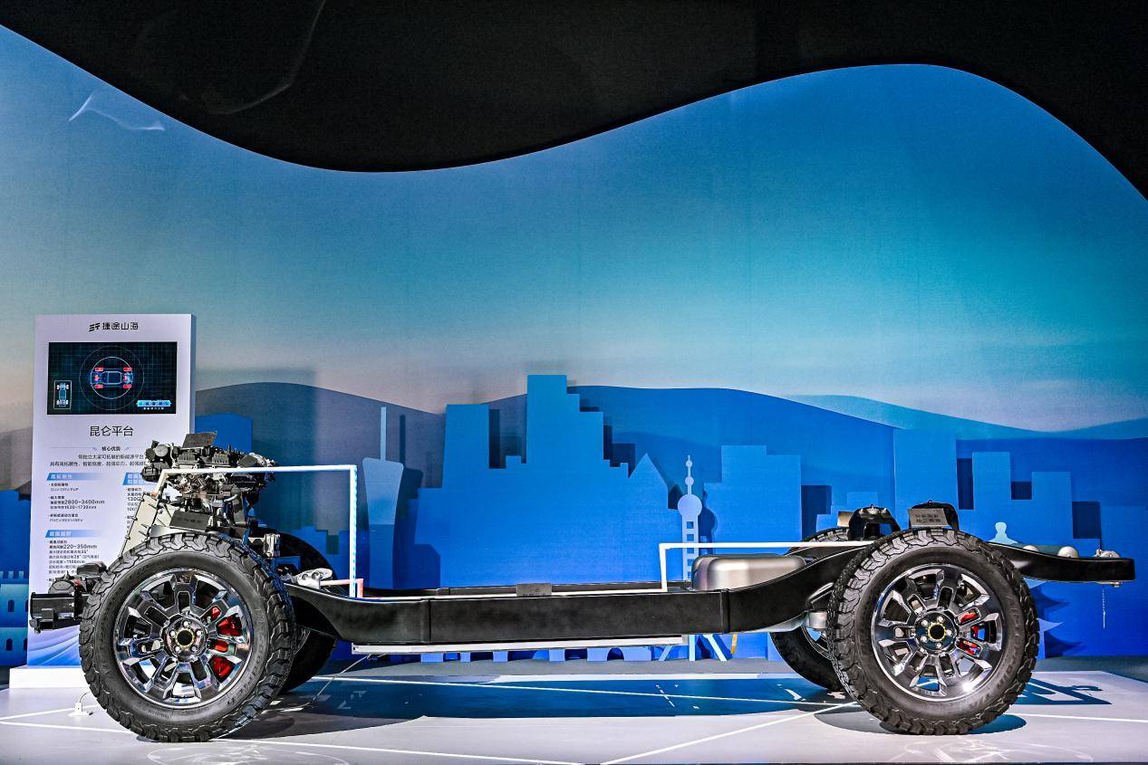 售价16.69-18.89万，大家庭大七座超混SUV，捷途山海L9正式上市_搜狐汽车_搜狐网