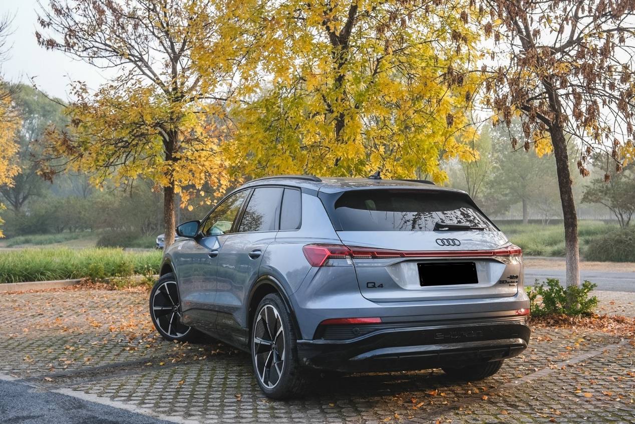 Q4 e-tron：驾驶体验与未来出行的完美融合_搜狐汽车_搜狐网
