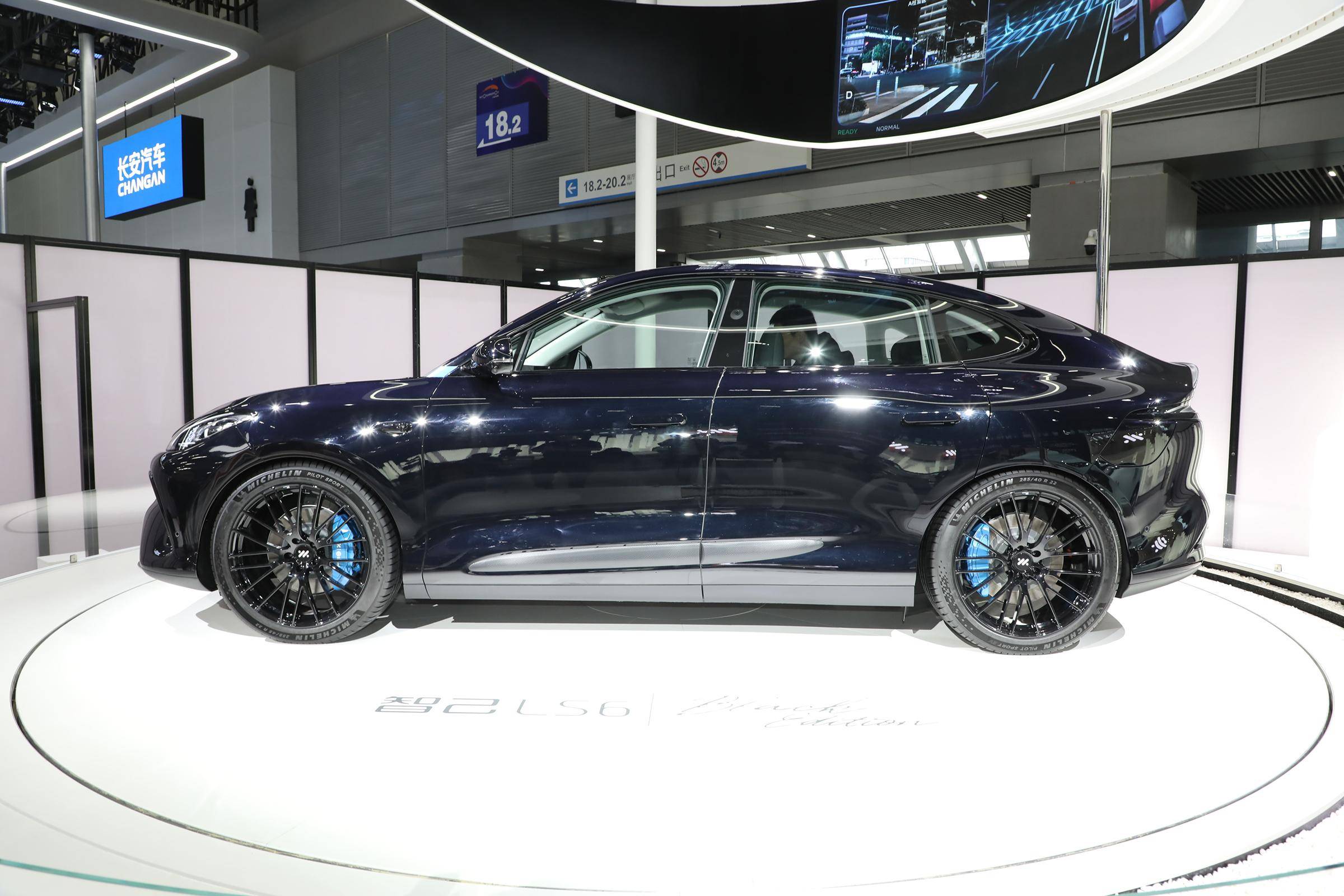 广州车展：智己LS6黑武士版正式亮相，百公里加速3.48秒_搜狐汽车_搜狐网