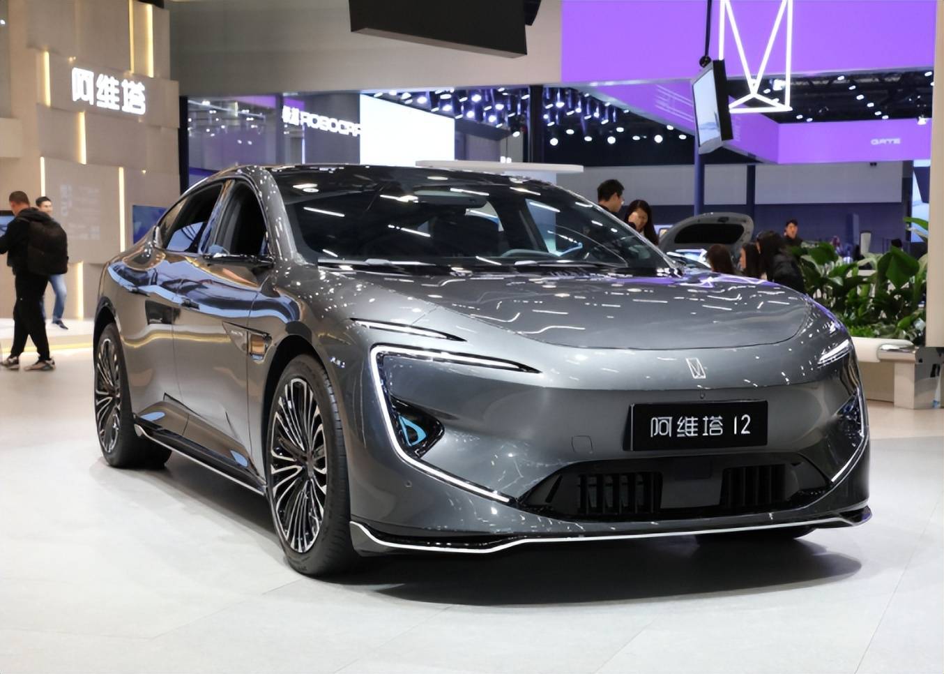 阿维塔12上市热度超高，奥迪A6L面临巨大挑战_搜狐汽车_搜狐网