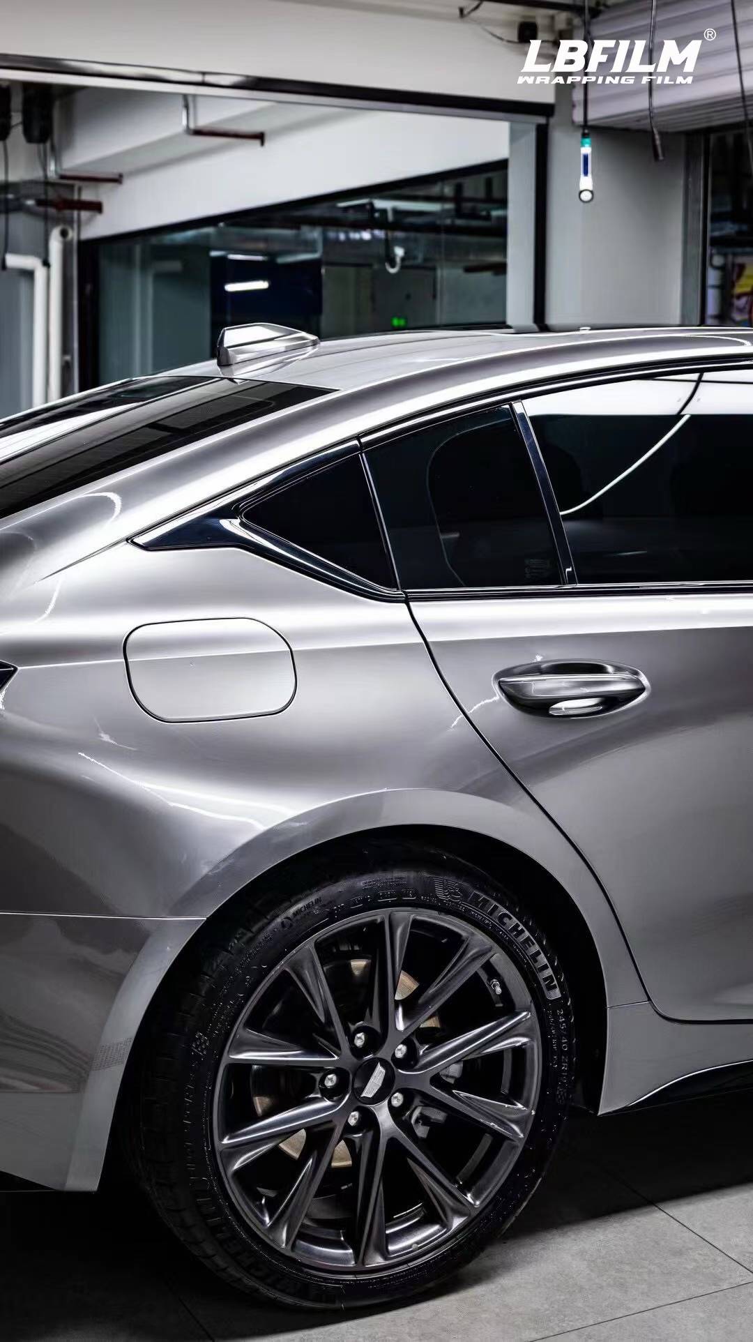 凯迪拉克CT5-LB改色膜液态金属银，一种高级亮眼的颜色_搜狐汽车_搜狐网