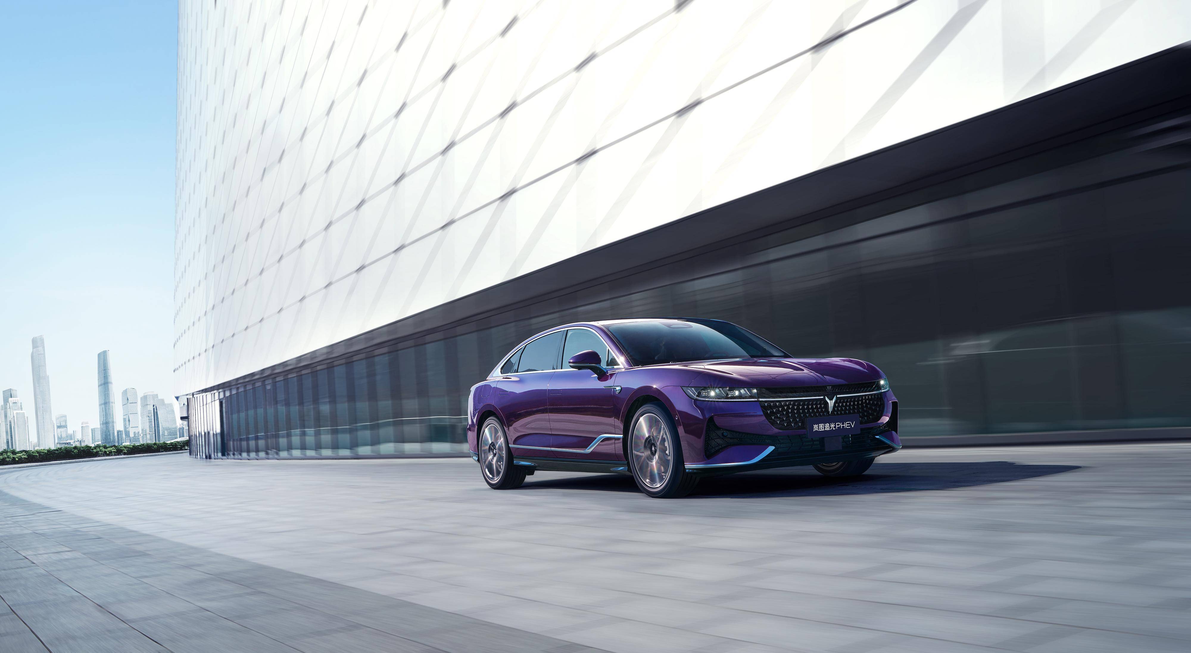 262km超长纯电续航 岚图追光PHEV 25.28万元起上市_搜狐汽车_搜狐网