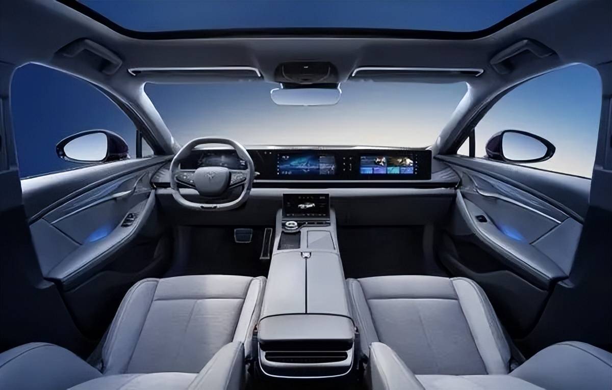 对标“56E”岚图追光PHEV上市 只要25.28万起_搜狐汽车_搜狐网