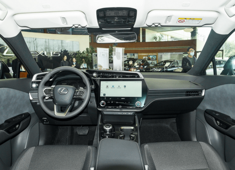 全新雷克萨斯RZ 300e上市！售35.59万起，哪款值得推荐？_搜狐汽车_搜狐网