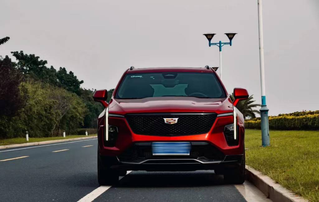 奥迪Q3和凯迪拉克XT4有什么区别？谁的豪华打动你！_搜狐汽车_搜狐网